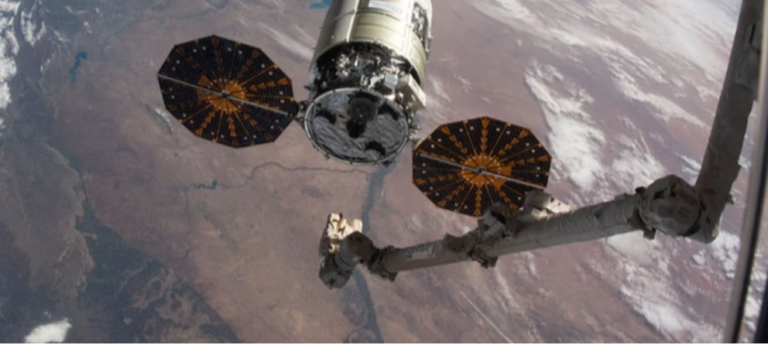 Northrop Grumman’s Cygnus On Its Way to ISS, But With a Stuck Solar ...
